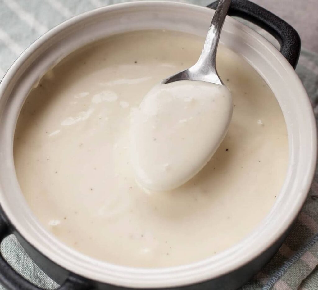 Como Hacer la Receta de Salsa Blanca Clásica Sabrosa y Fácil