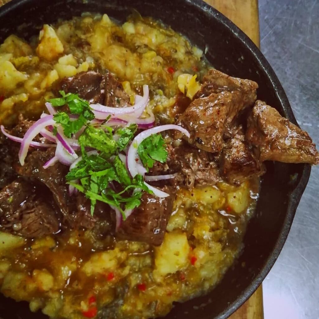 Como Cocinar la Receta de Papas con Luche Fácil y Barata